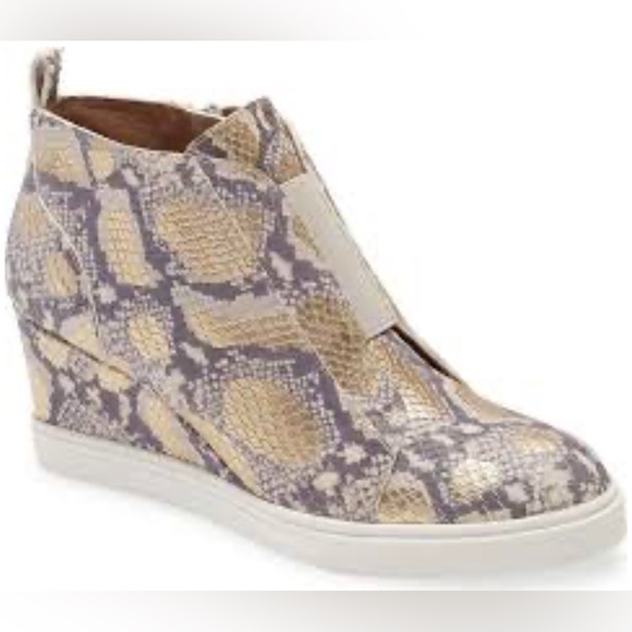 Paolo | Shoes | Linea Paolo Wedge Sneaker Booties 9m Faux Snakeskin ...